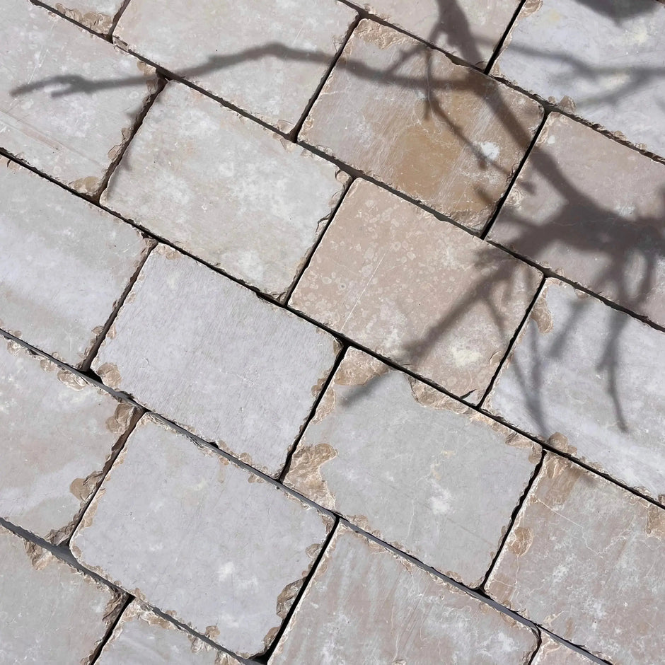 Pavés extérieurs en Pierre Naturelle | Grès, Granit, Travertin ...