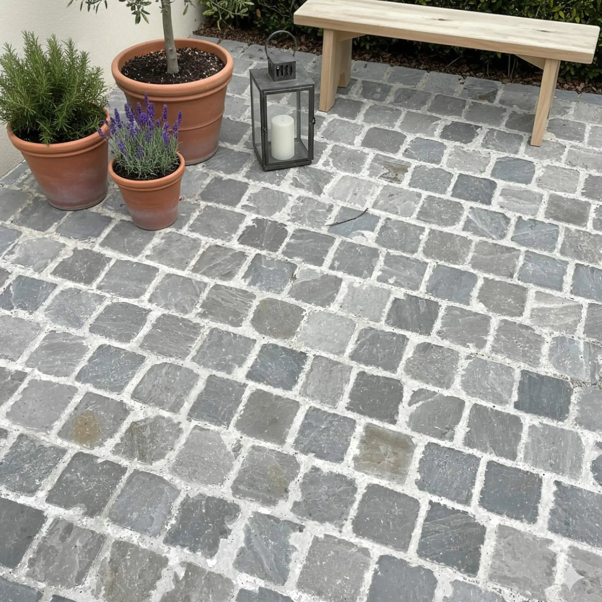 Pavés extérieurs gris en pierre naturelle | Stock, prix & livraison ...