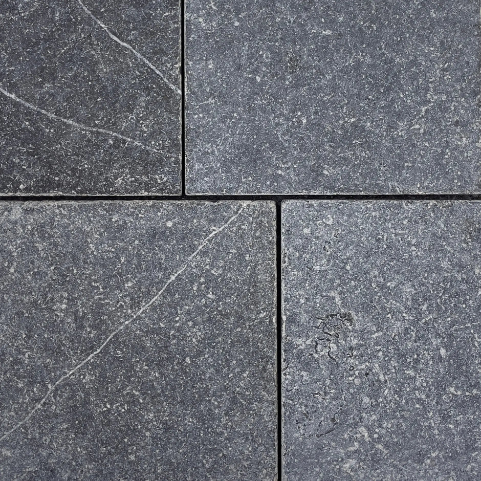 Carrelage pierre bleue naturelle | Stock, prix et livraison rapide ...