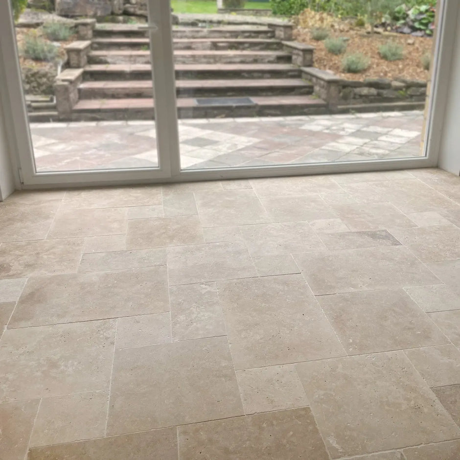 Carrelage en travertin naturel | Formats & prix en stock – Minéral ...